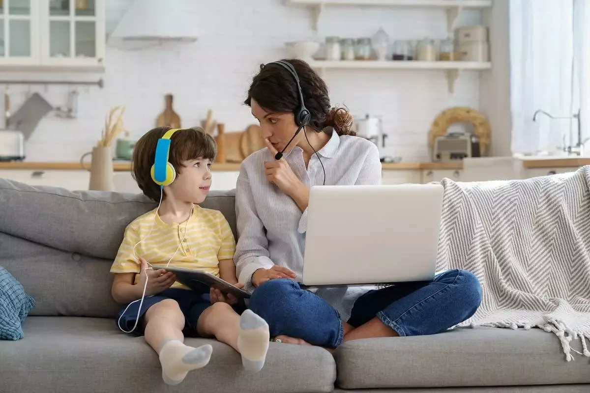 How to Balance Working from Home and Kids' Distance Learning